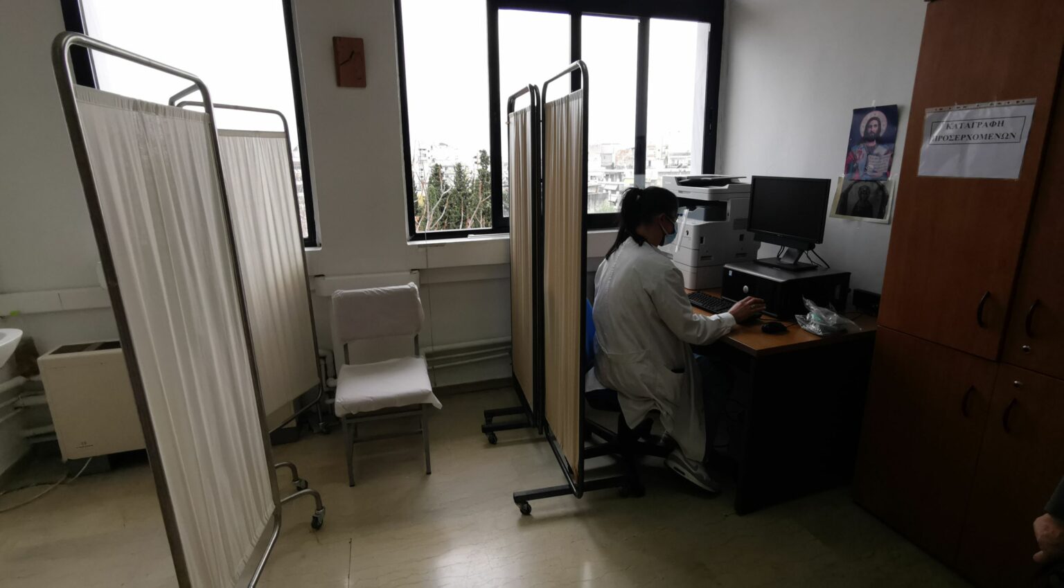 Αποκλειστικό: Οι πρώτες εικόνες από κέντρο εμβολιασμού για τον κορονοϊό ...