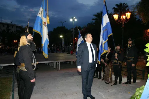 Δημήτρης Κάρναβος στις 18 Μαΐου "Η ΦΛΟΓΑ ΜΝΗΜΗΣ" σε όλη την Ελλάδα ...